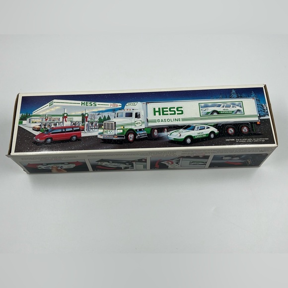 Hess | Toys | Vintage 992 Hess 18 Wheeler And Racer Tractor Trailer ...